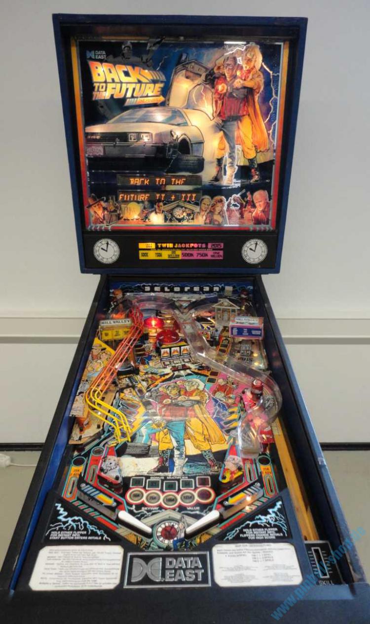 Pinball Machines - Back to the Future - Pinball - Pinball Machines 1985 ...
